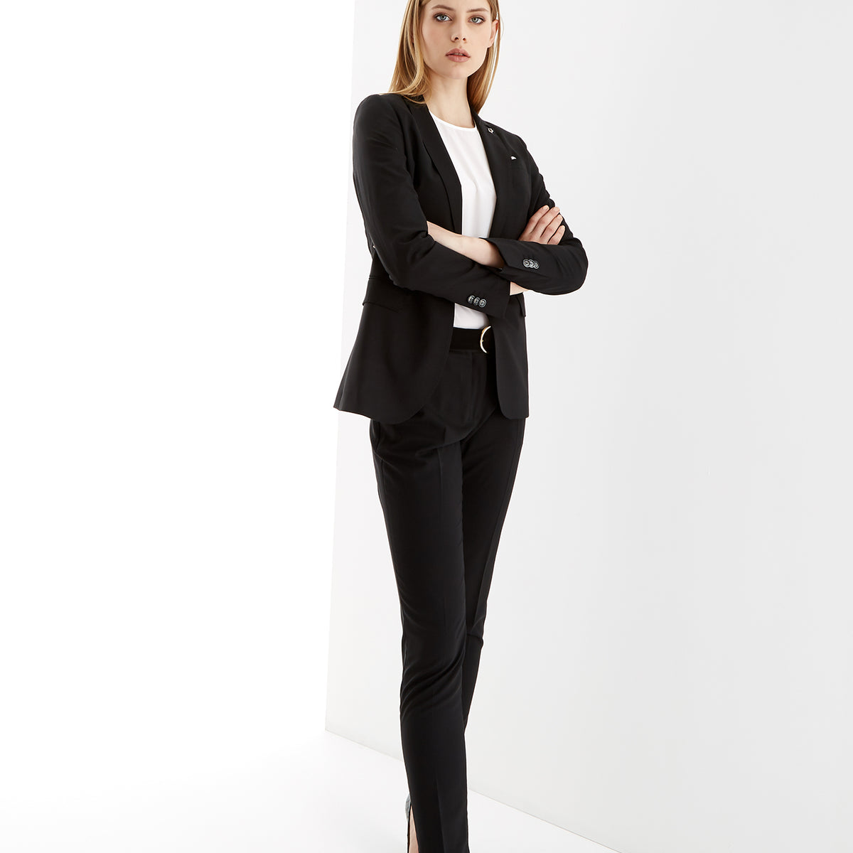 Women's Classic Suit – Sacoor Brothers Malaysia