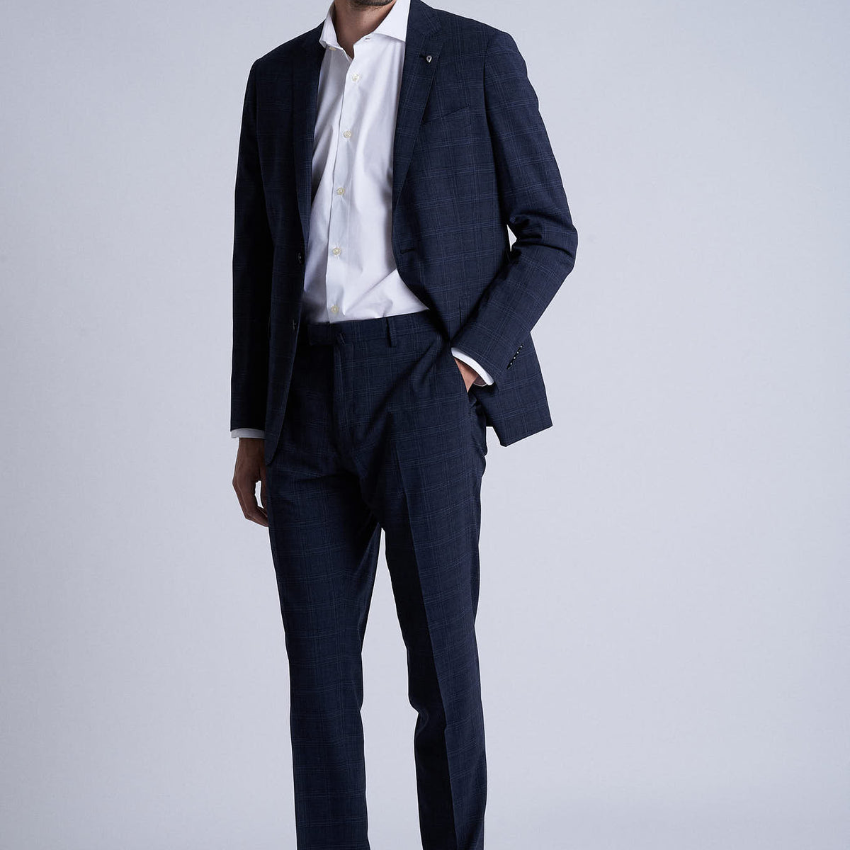 Tailored fit stretch blended wool suit half canvas construction ...