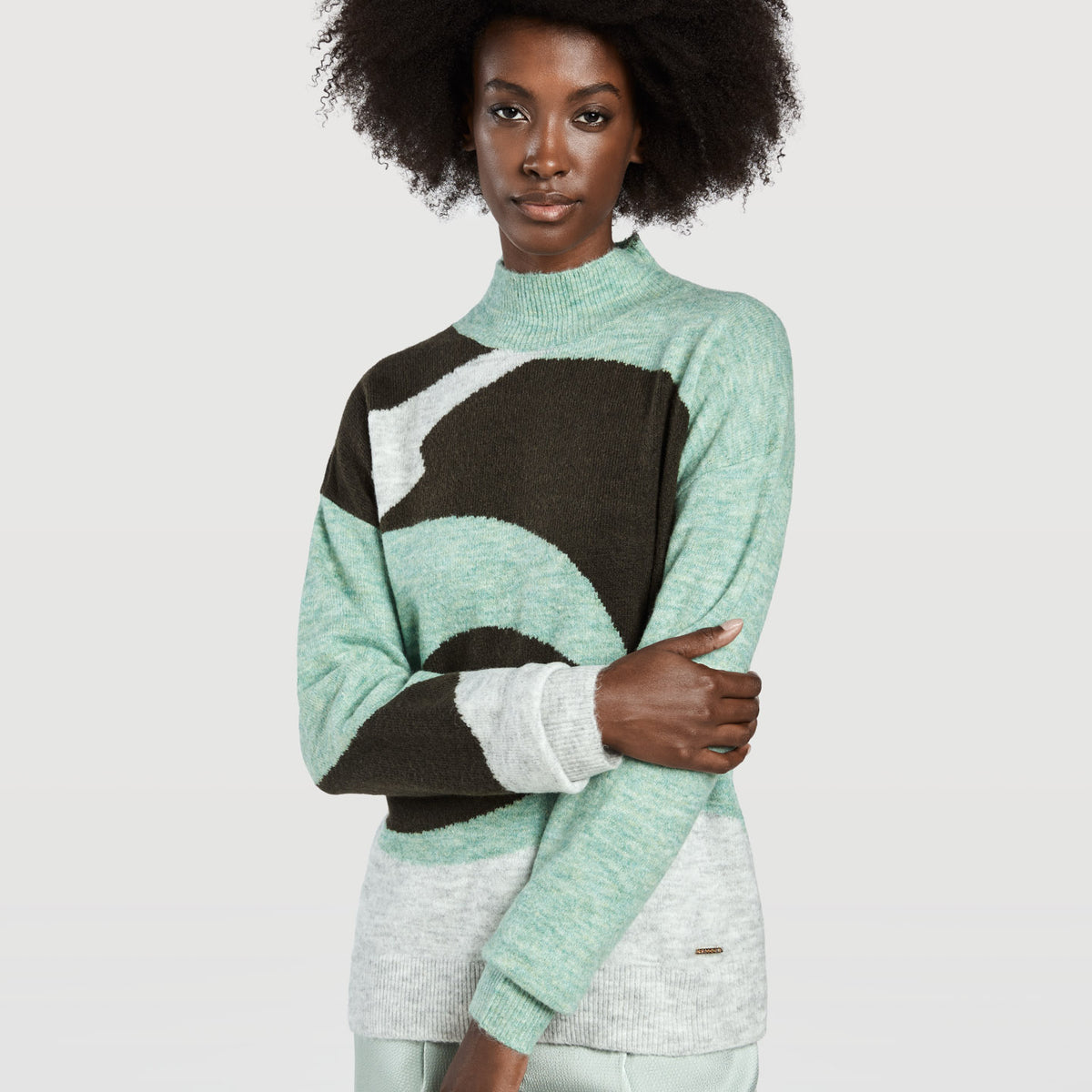 Oversized Color Block Sweater – Sacoor Brothers Malaysia